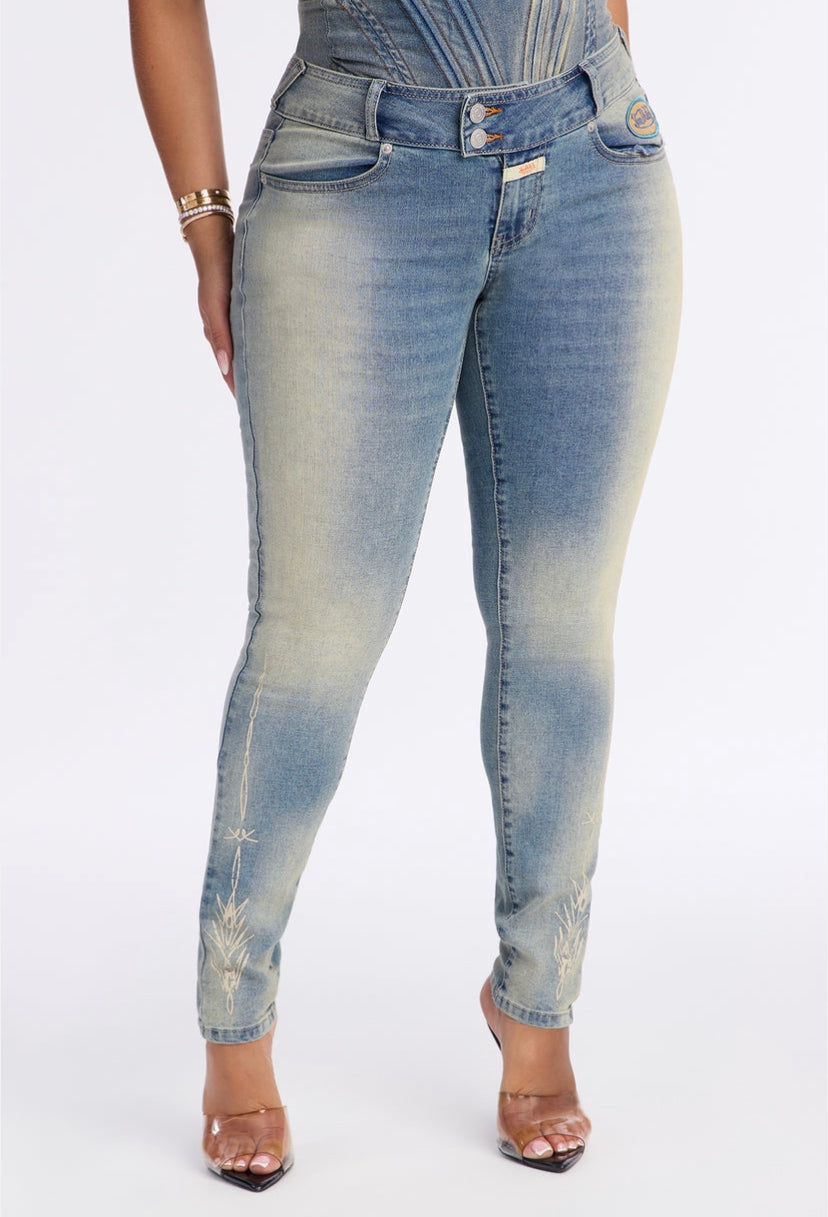 Von Dutch Low Rise Logo Skinny Jeans – OVERLYY TRIM'